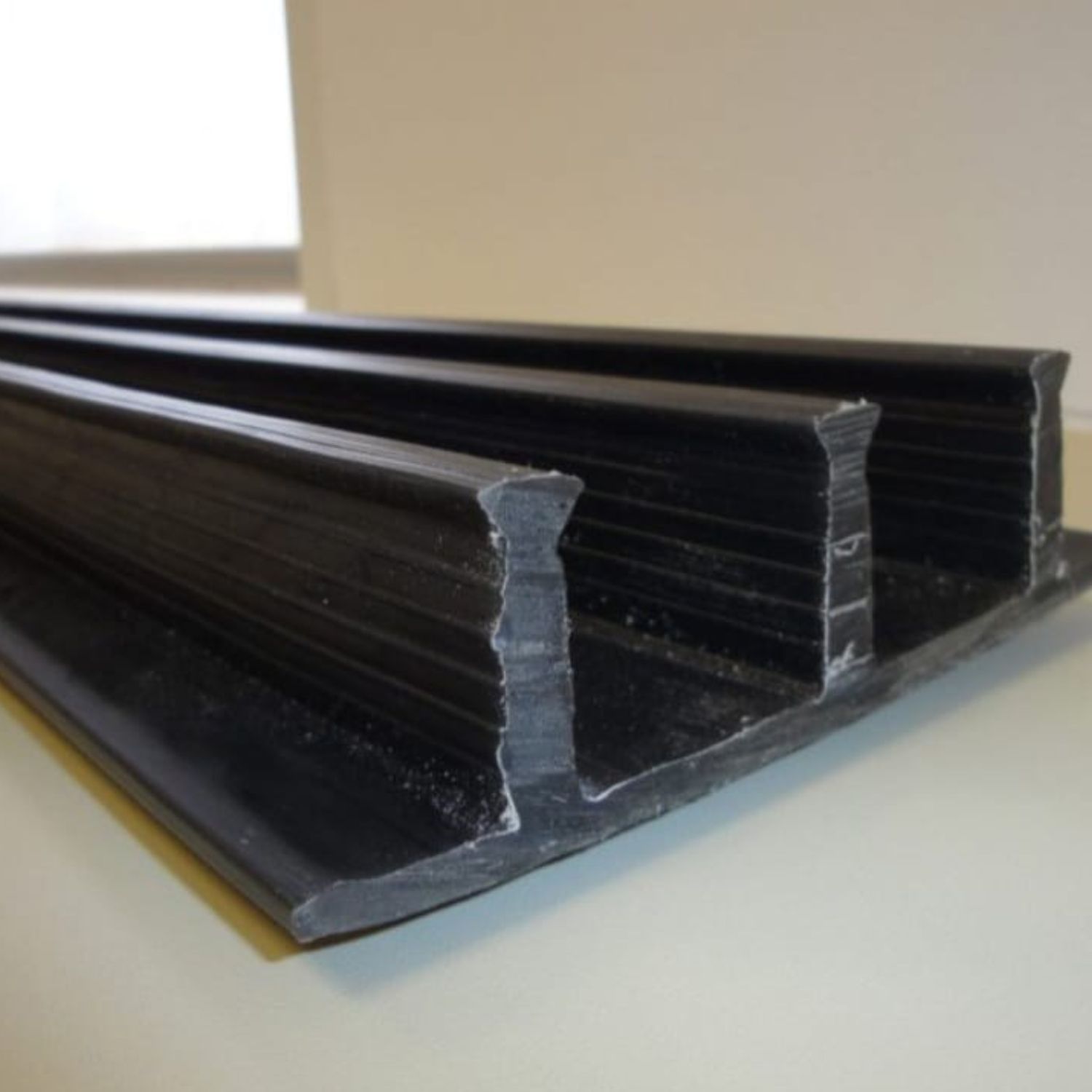 Perfil PEAD Tipo E 2,5 M